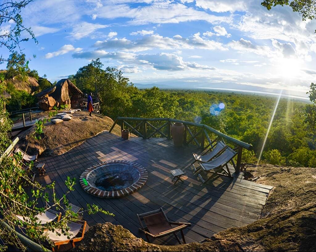 Maweninga Camp – Speke Travel