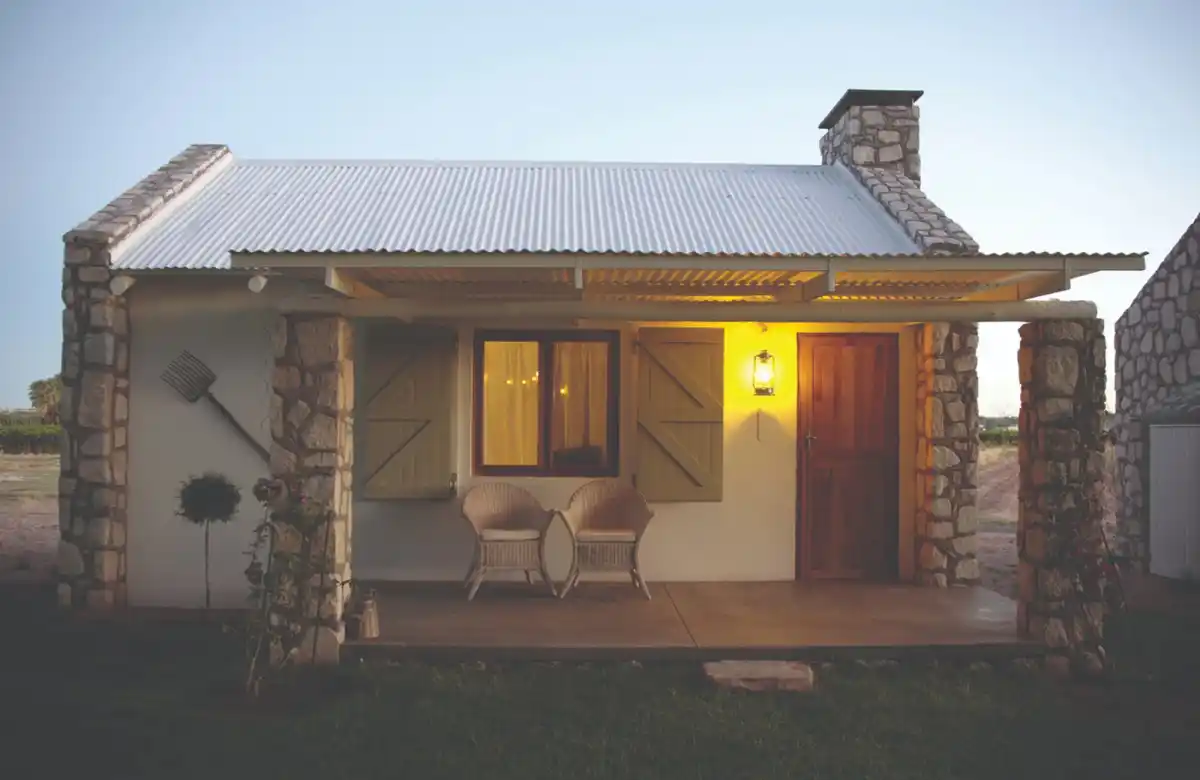 Kalahari Farmhouse – Speke Travel