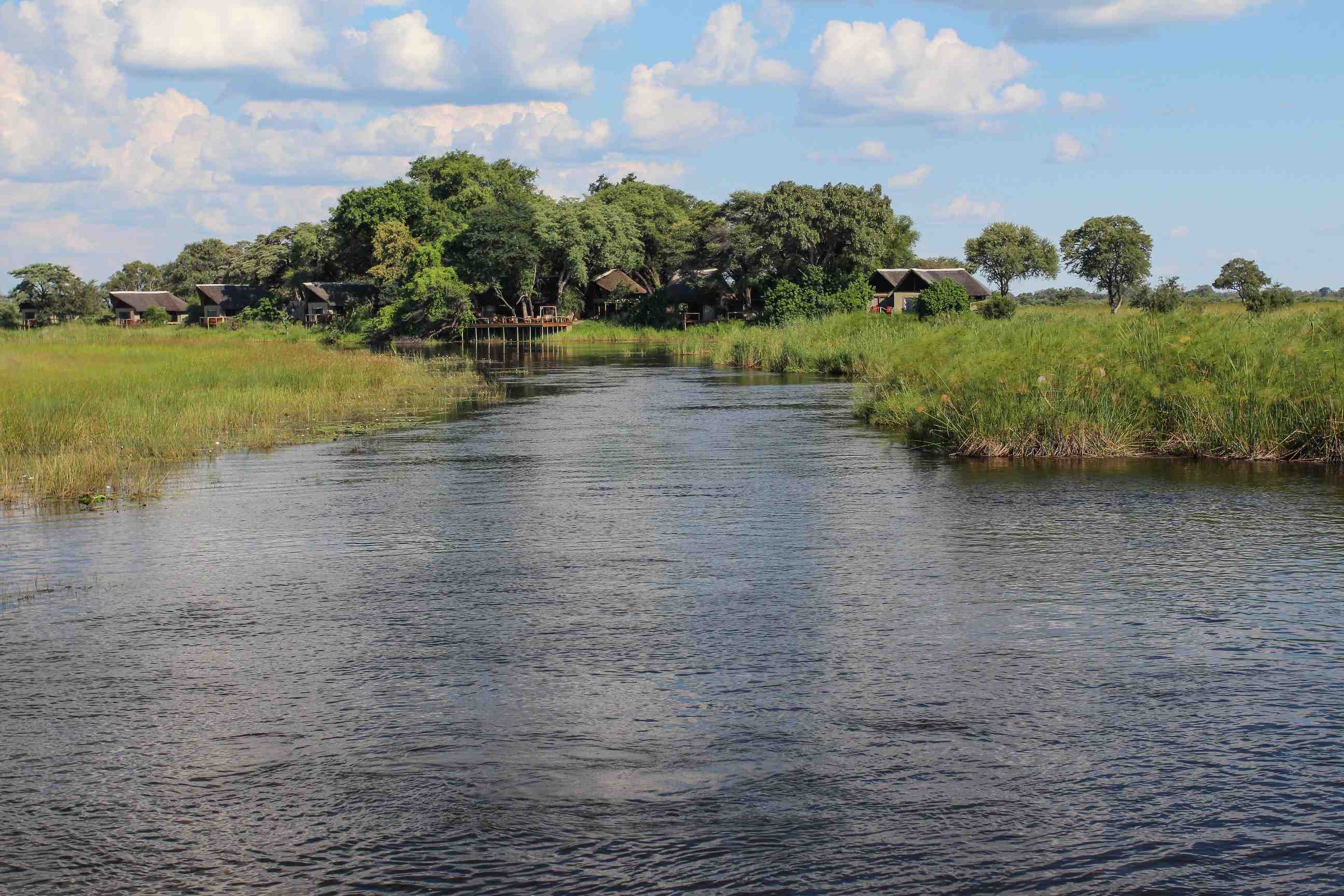 Lagoon Camp – Speke Travel